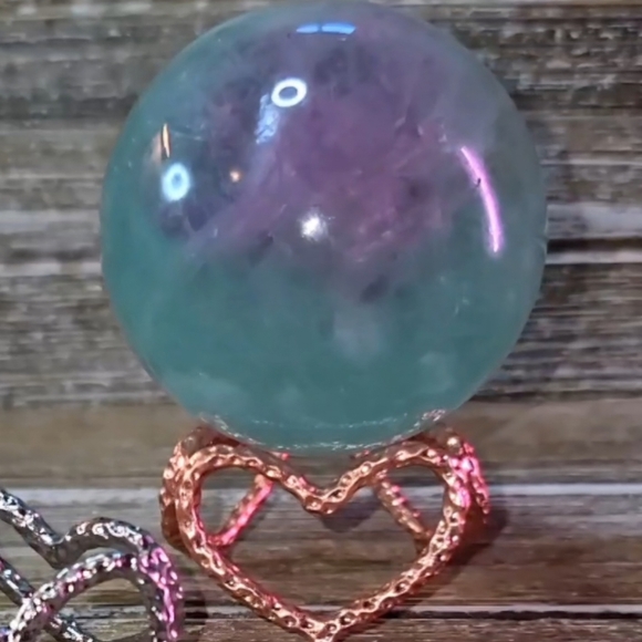 Other | Gold Metal Heart Sphere Stand | Poshmark